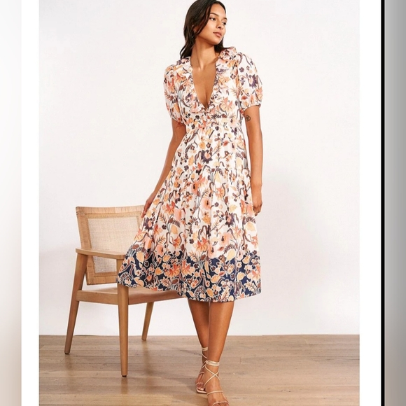 Chelsea & Violet | Dresses | Chelsea Violet Short Puff Sleeve Floral ...